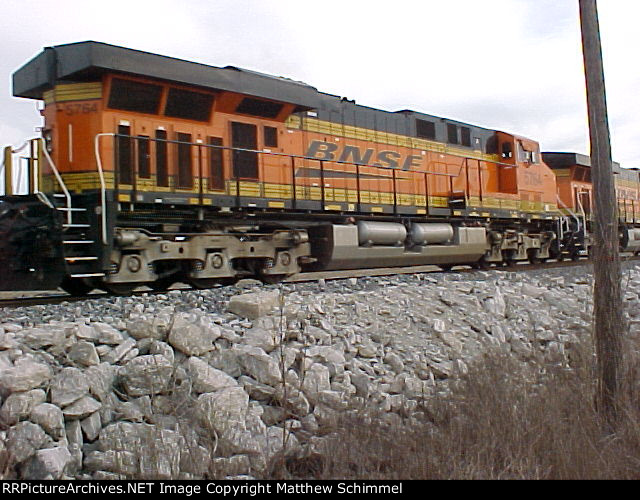 BNSF 5764
